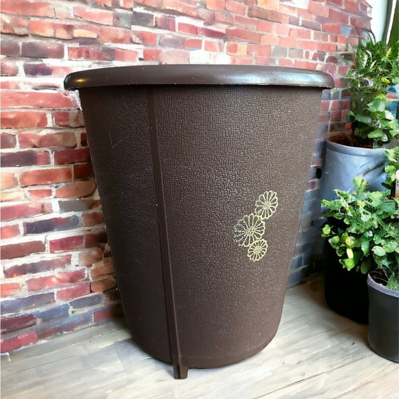 Tupperware | Bath | Vtg Mcm 6s Brown Retro Rubbermaid Plastic Waste ...